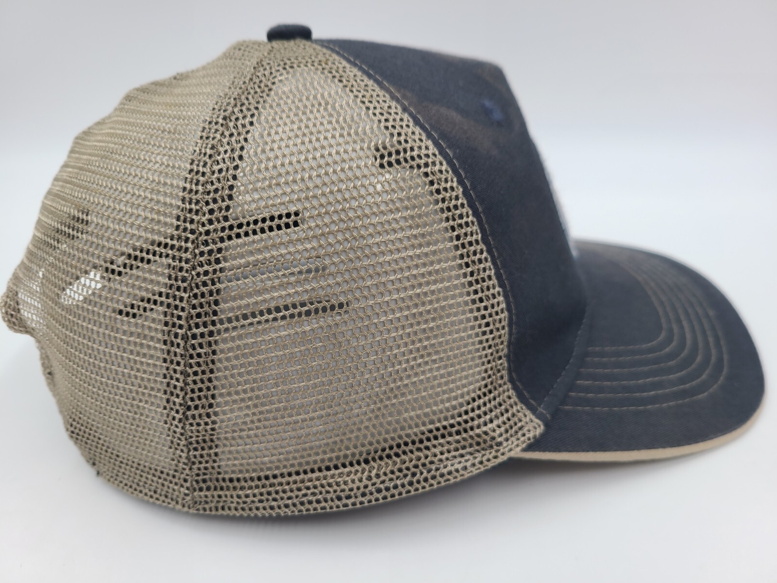 Bass Pro Shops Ducks Distressed Mesh Trucker Hat Cap … - Gem