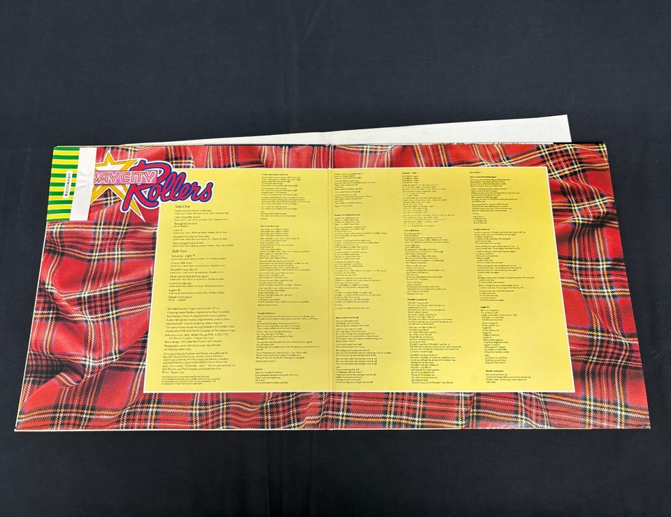 LOT OF 36 JAPAN LPs ROCK VINYL PIN-UP ALL OBI NM to EX BEATLES KATE ...