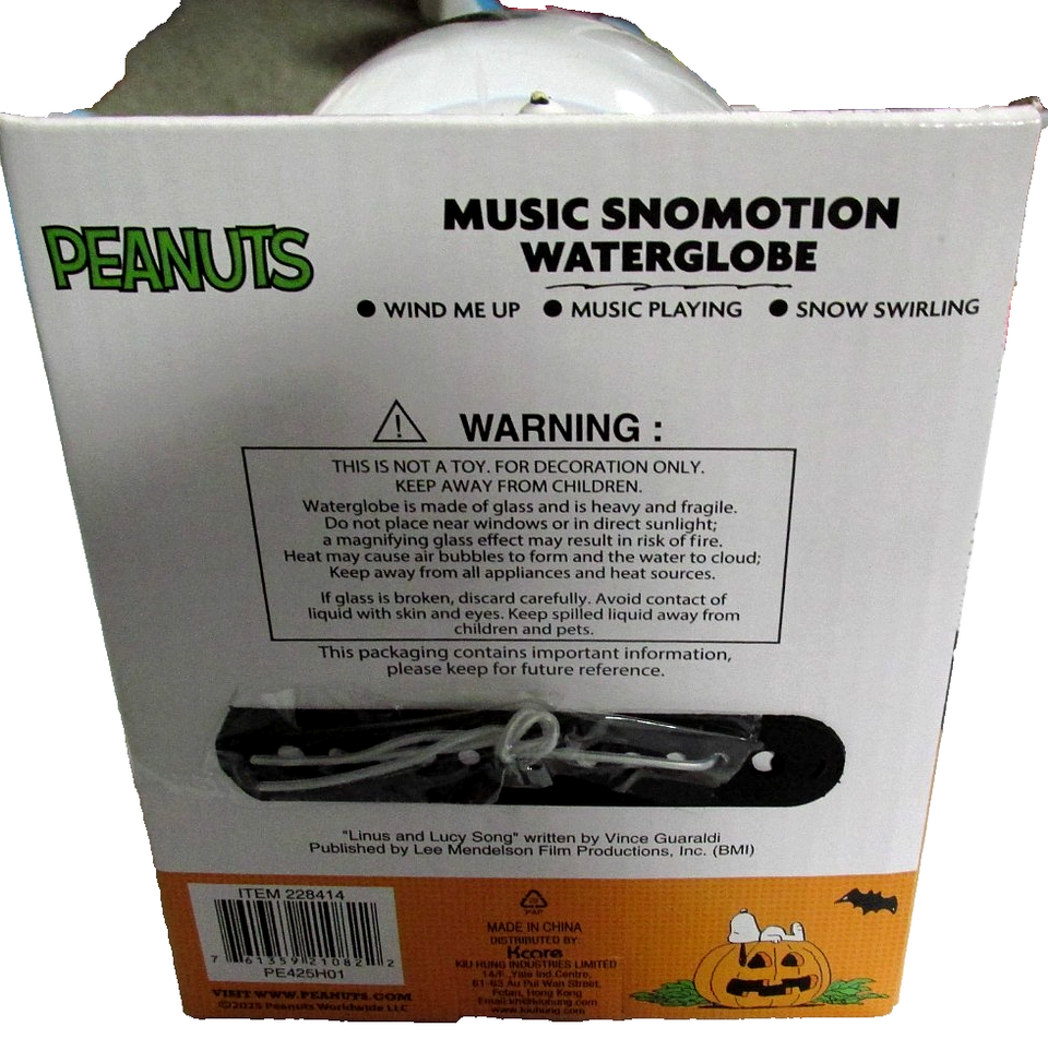 Snoopy Peanuts Halloween Water Globe BOO Music Snowmotion Wind Up | eBay