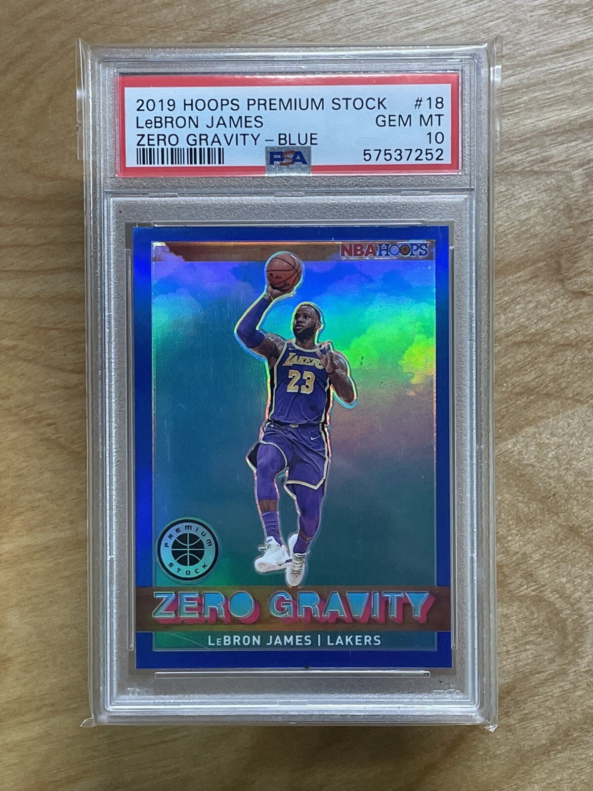 Pop 1! 2019 HOOPS PREMIUM STOCK ZERO GRAVITY BLUE PRIZM #18 LEBRON ...