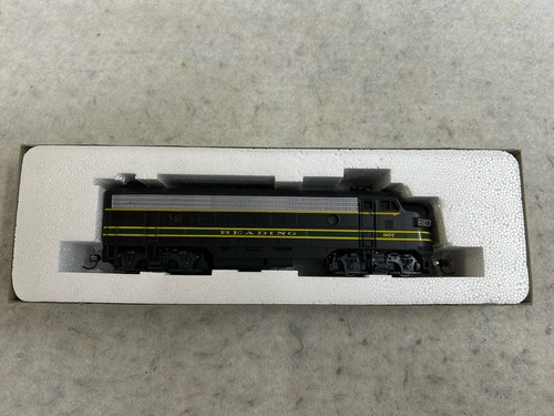 Beautiful Atlas FP-7A Reading Engine HO | eBay