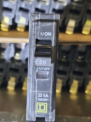 SQUARE D QOB120 BOLT-ON QOB TYPE CIRCUIT BREAKER, 120/240-VOLT, 1-POLE ...