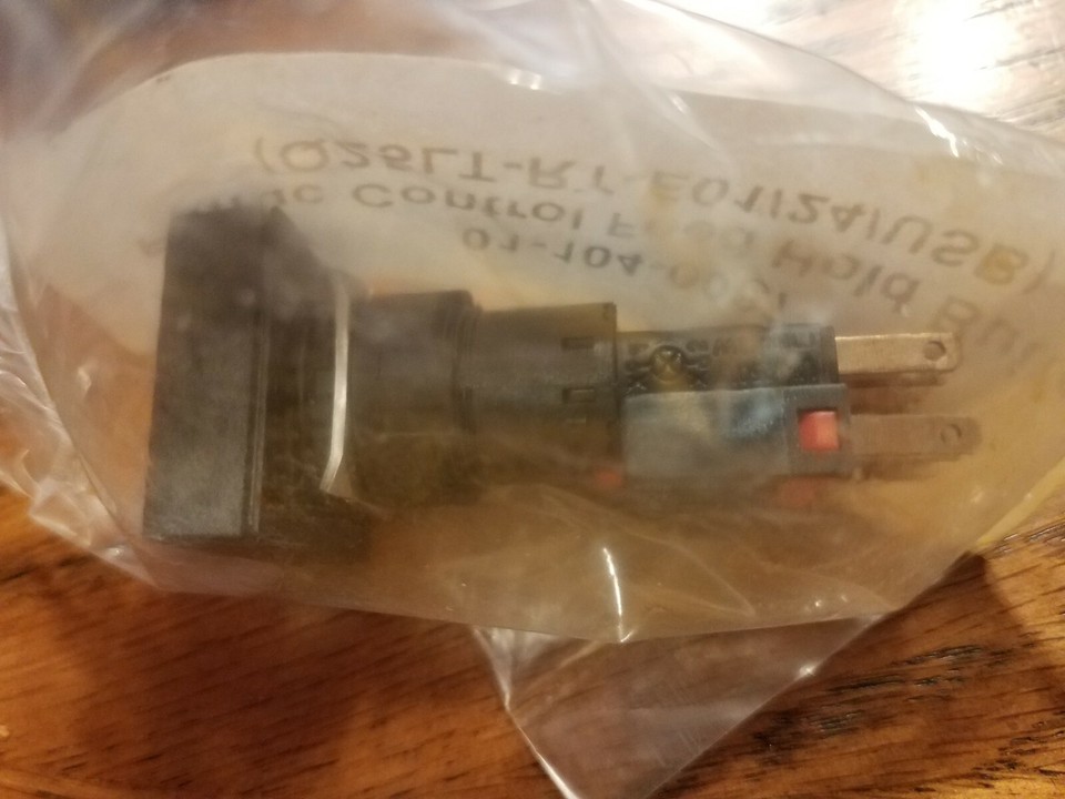 Fanuc Control Feed Hold button switch Red Q25LT-RT-E01/24/USB NEW | eBay
