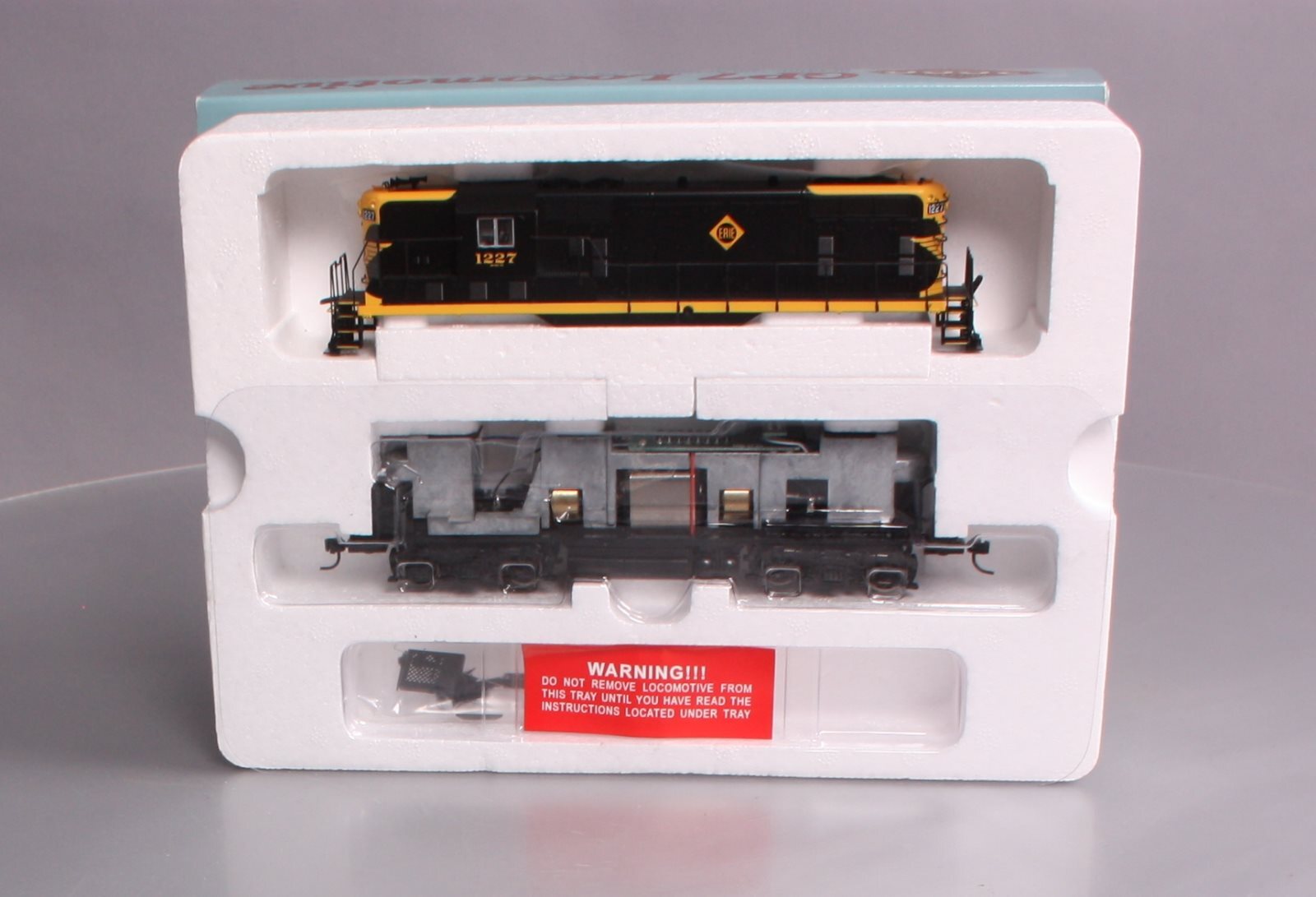Proto 2000 23561 HO Scale Erie GP7 Diesel Locomotive LN/Box