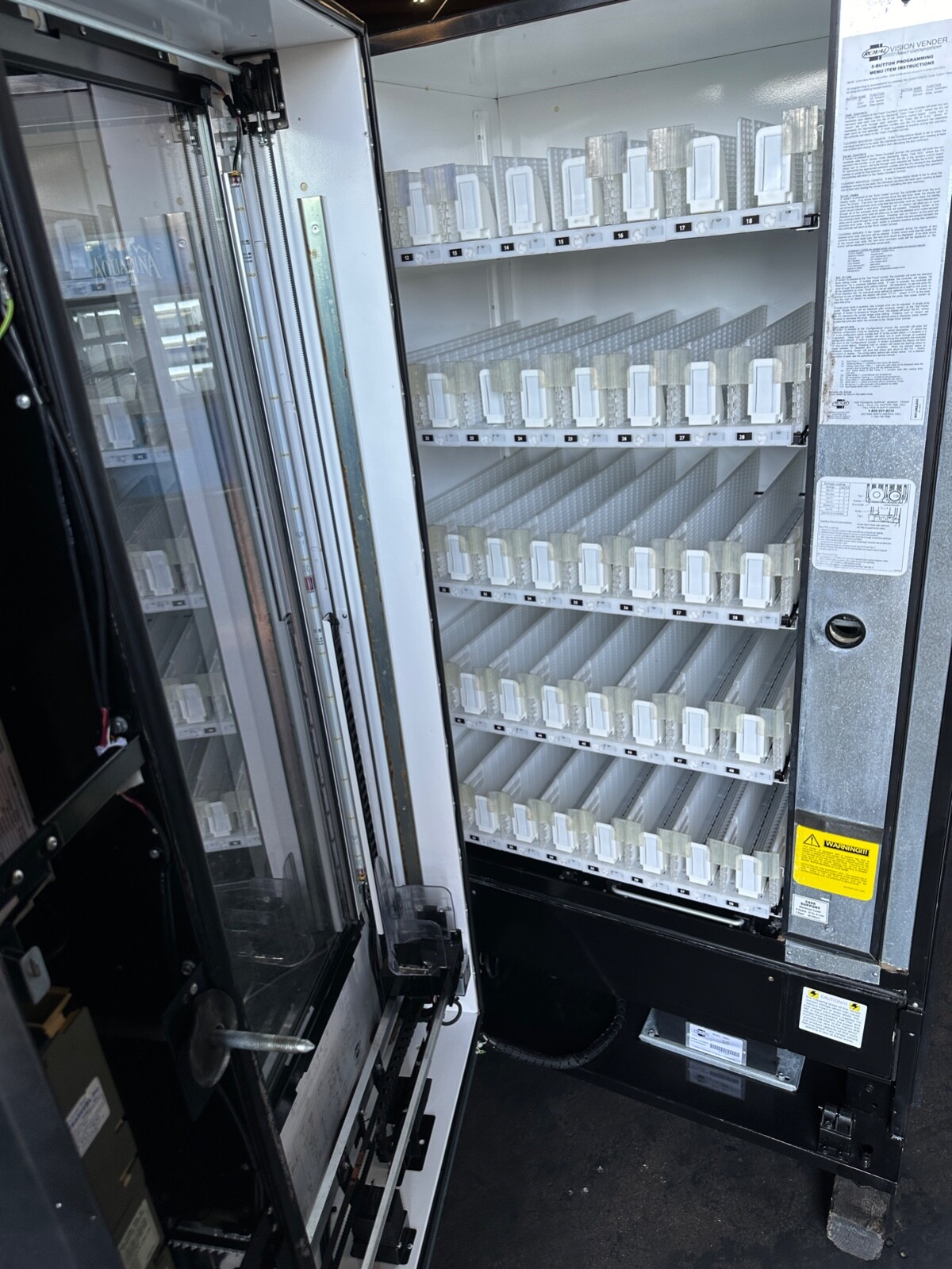 Royal RVV-500 Glass Front Drink Vending Machine Pepsi MDB FREE SHIPPING ...