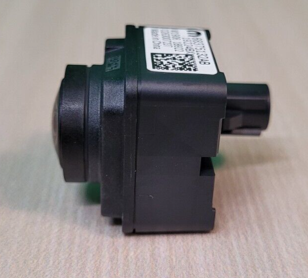 Genuine Mopar Bosch Rear View Camera 68375132AB 2021-2023 Jeep Cherokee ...
