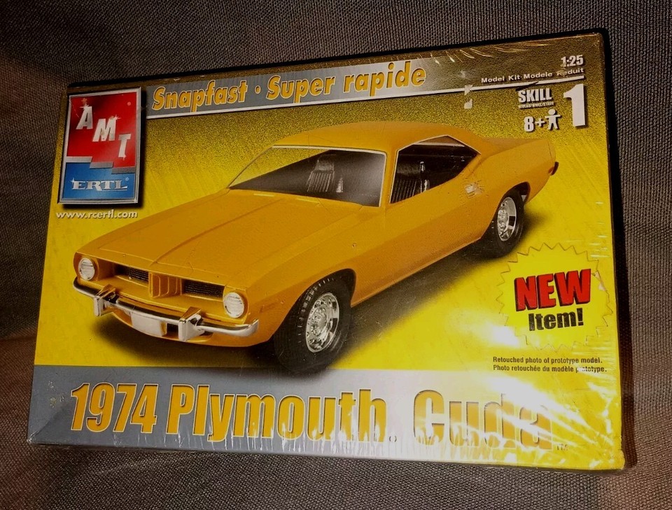 AMT ERTL 1974 Yellow Cuda Plymouth Barracuda 1:25 Scale #31855 NEW ...