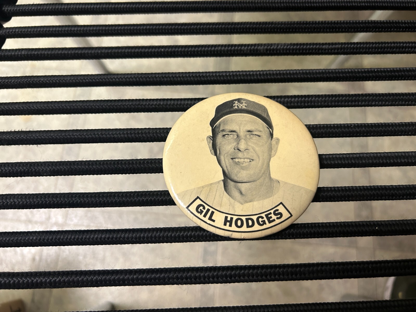 original circa 1962 GIL HODGES NEW YORK METS BASEBALL PLAYER 3 1/2 inch ...
