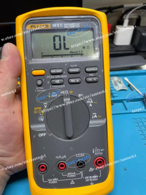 Fluke 88 V 88V Automotive Digital Multimeter with accessories. New ...