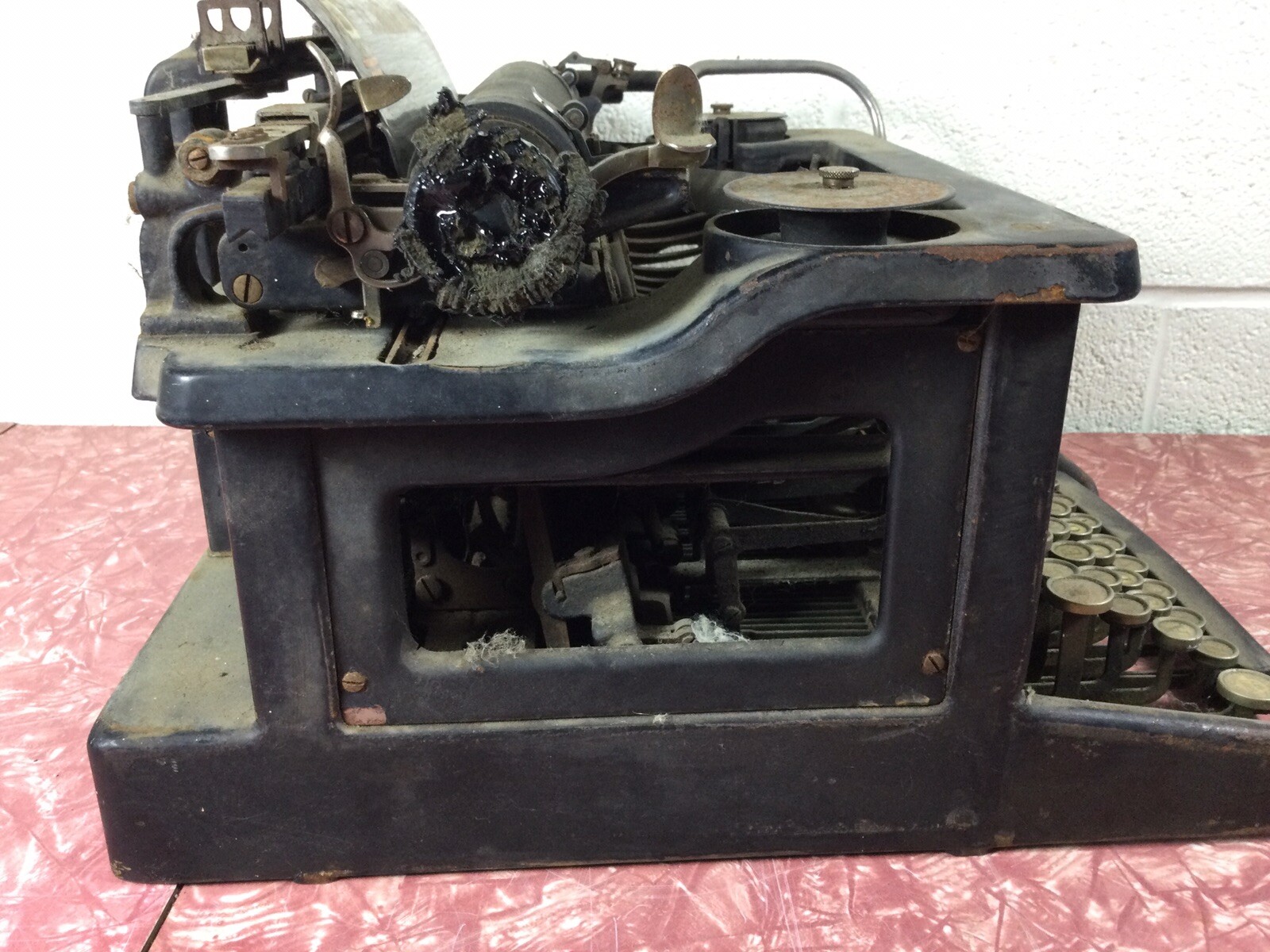 L.C. Smith & Bros Company Secretarial Manual Typewriter Model No. 8 ...