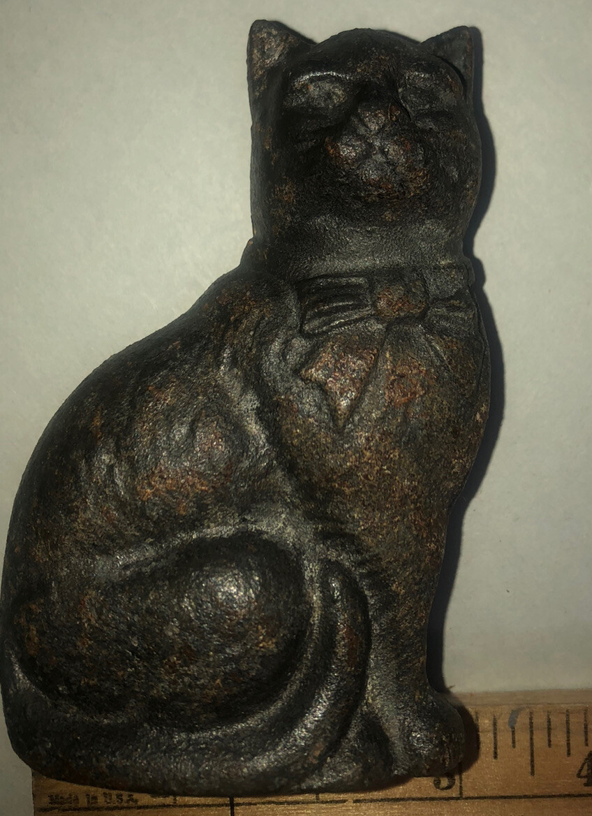 Vintage Cast Iron Cat Bank - Measures 4.5” Tall - Straight Blade Screw ...