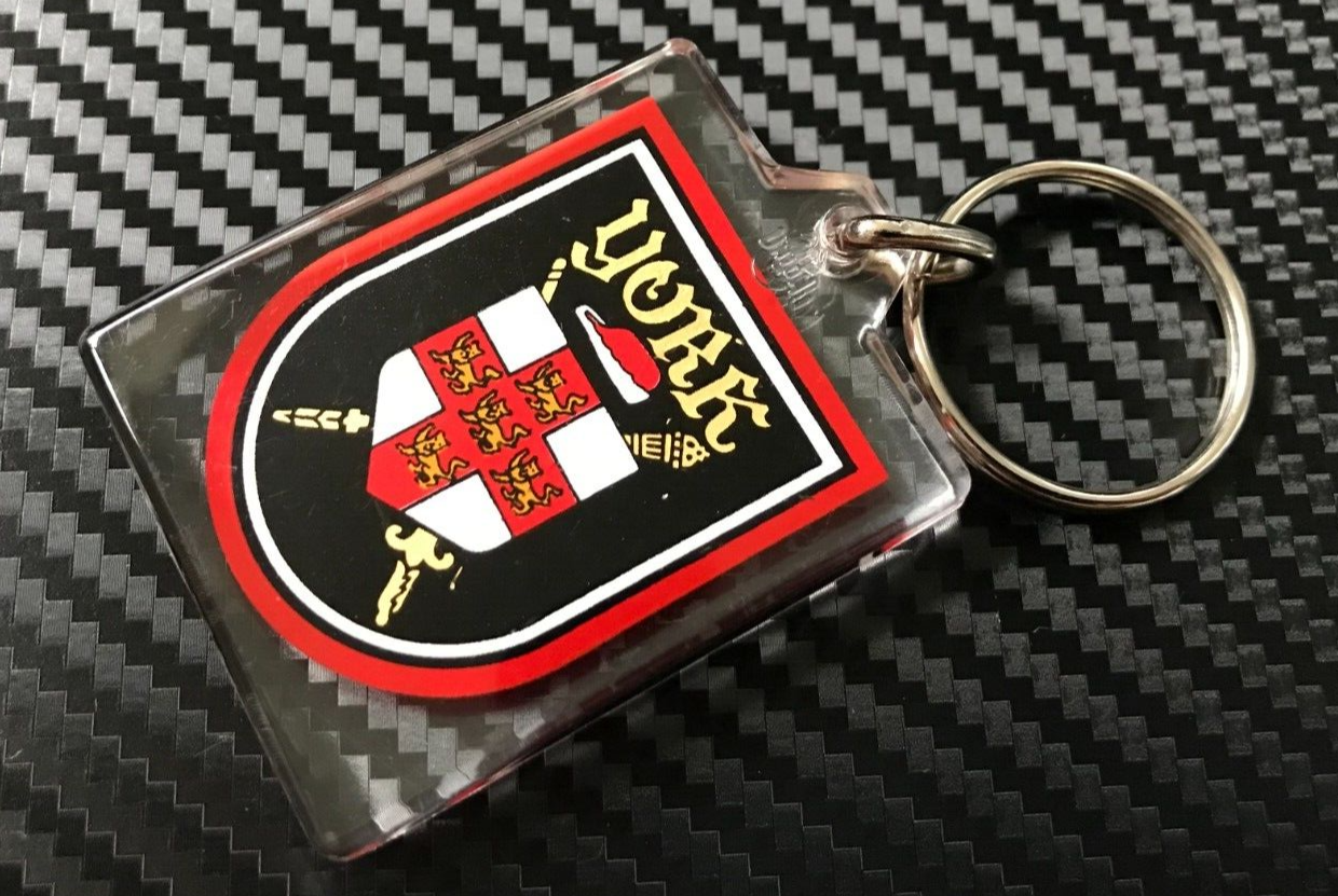 VINTAGE YORK CREST YORKSHIRE DOUBLE SIDED ENGLISH KEYRING SOUVENIR BAG ...