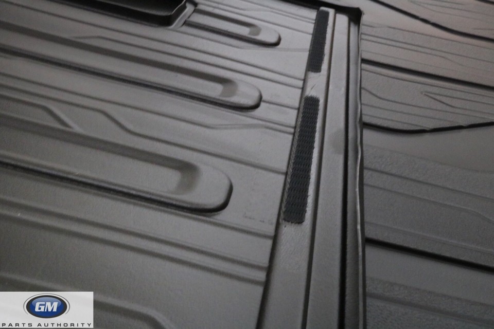 2018-2023 GMC Terrain Integrated Cargo Liner 84269449 Black w/ GMC Logo ...