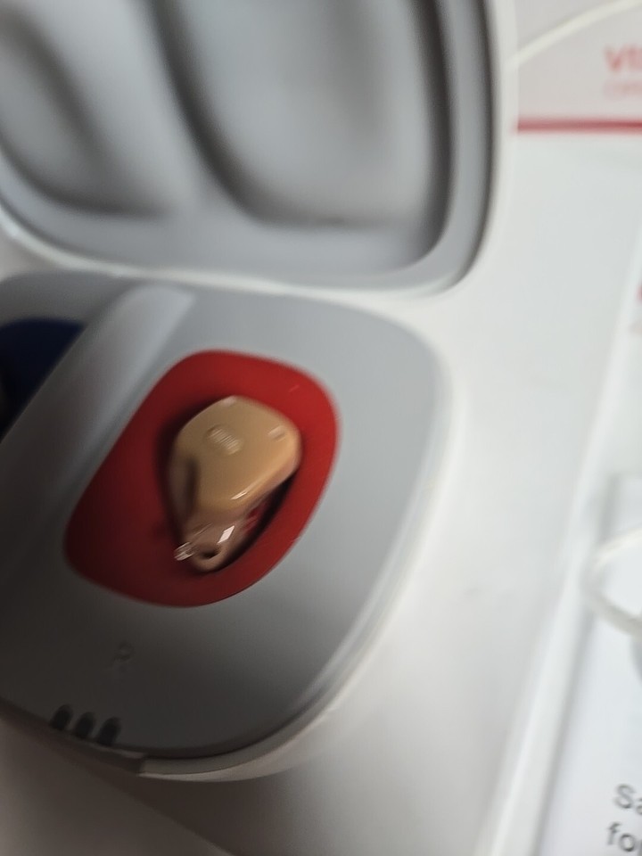 Pair of Signia Insio 7AX Charge & Go C&G AX ITE/HS/ITE Hearing Aids ...