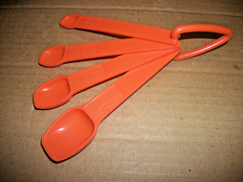 Set Of 4 Vintage Tupperware Orange Plastic Measuring Spoons With Ring ...