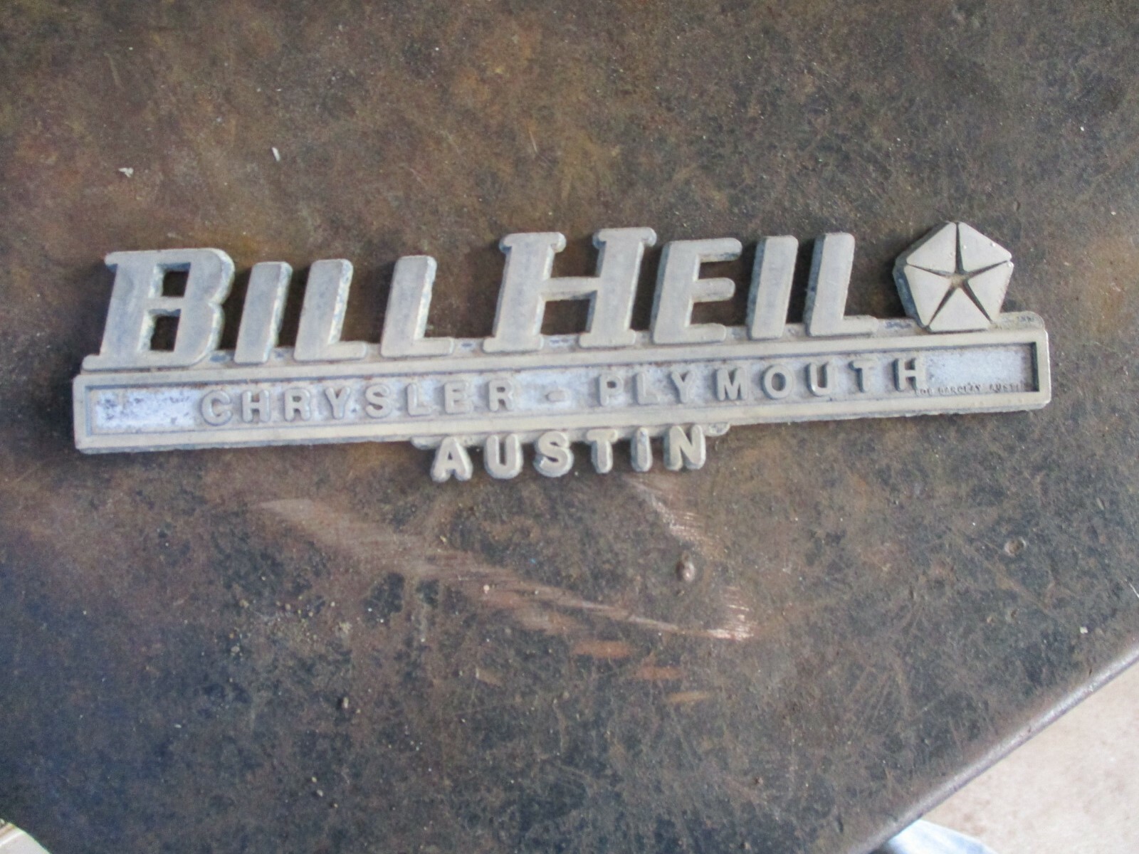 VINTAGE BILL HEIL CHRYSLER PLYMOUTH DEALER EMBLEM BADGE PLAQUE AUSTIN ...