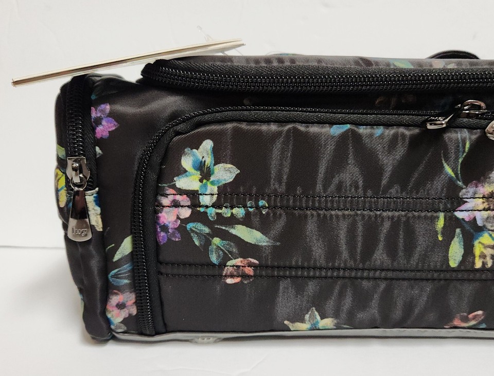 New with Tags Large Lug Trolley Black Floral Cosmetic Case Carry On 12. ...