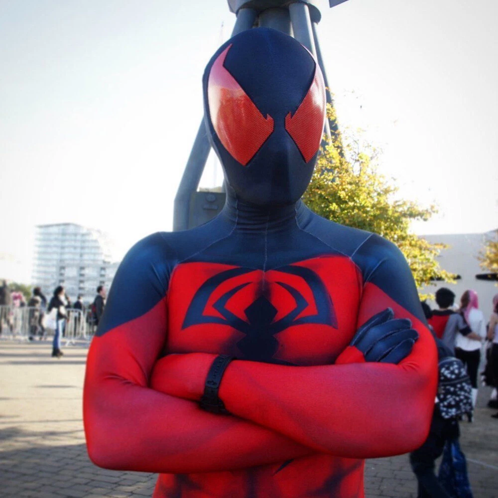 Scarlet Spider Kaine Cosplay