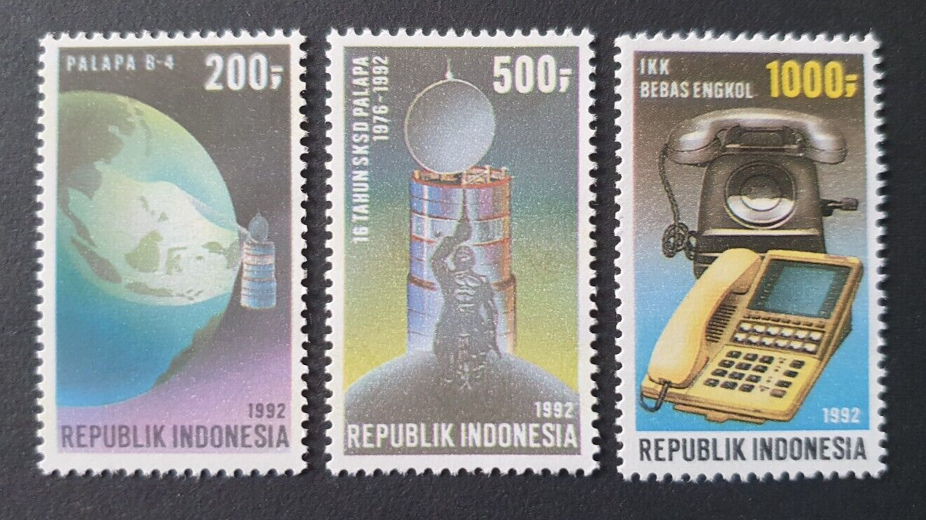 1992 INDONESIA INDONESIË ASIA SET COMMUNICATION TELEPHONE SATELLITE VF ...
