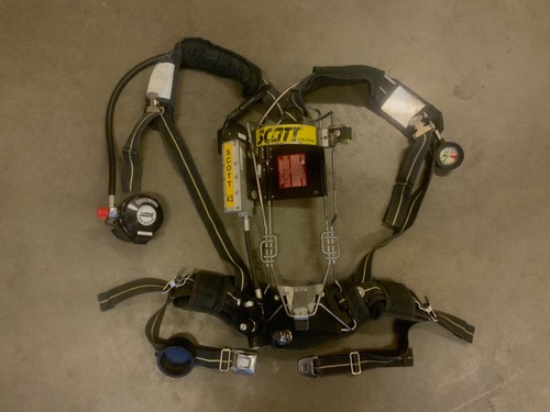 Scott 4.5 Air Pak SCBA EZ-FLO HUD Regulator and (UAC) Universal Air ...