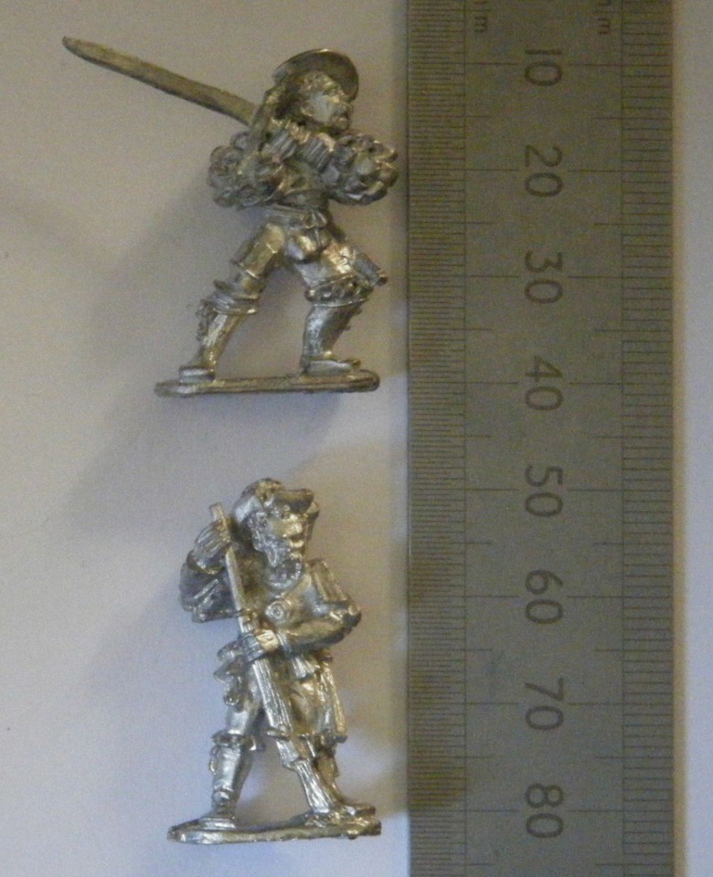 17 Artizan Metal 28mm Landsknecht 2-Handed Sword or Arquebus 16thC ...