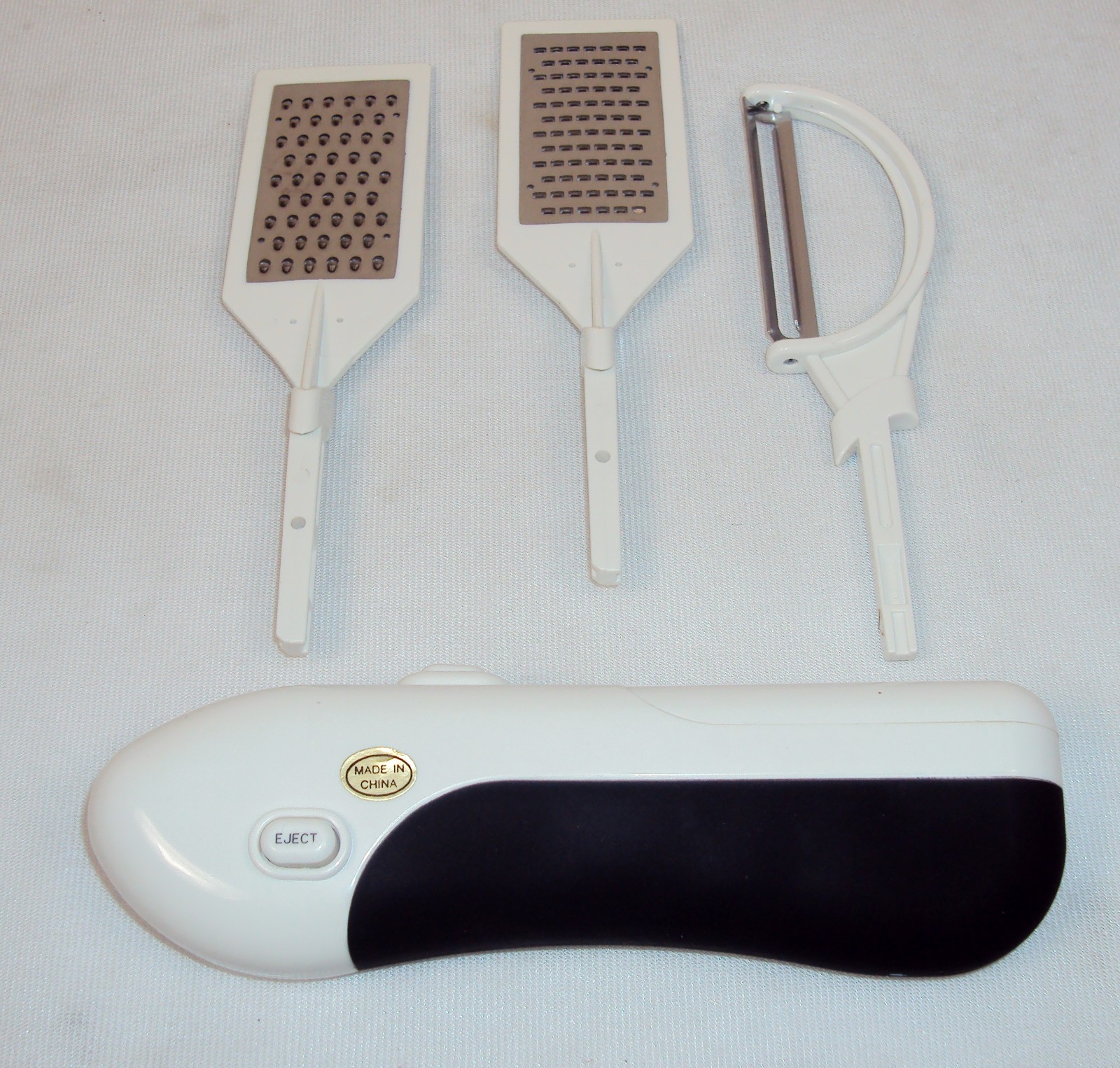 3 Piece Kitchen Multi-Tool ~ Battery Operated Peeler, Grater, & Zester ...
