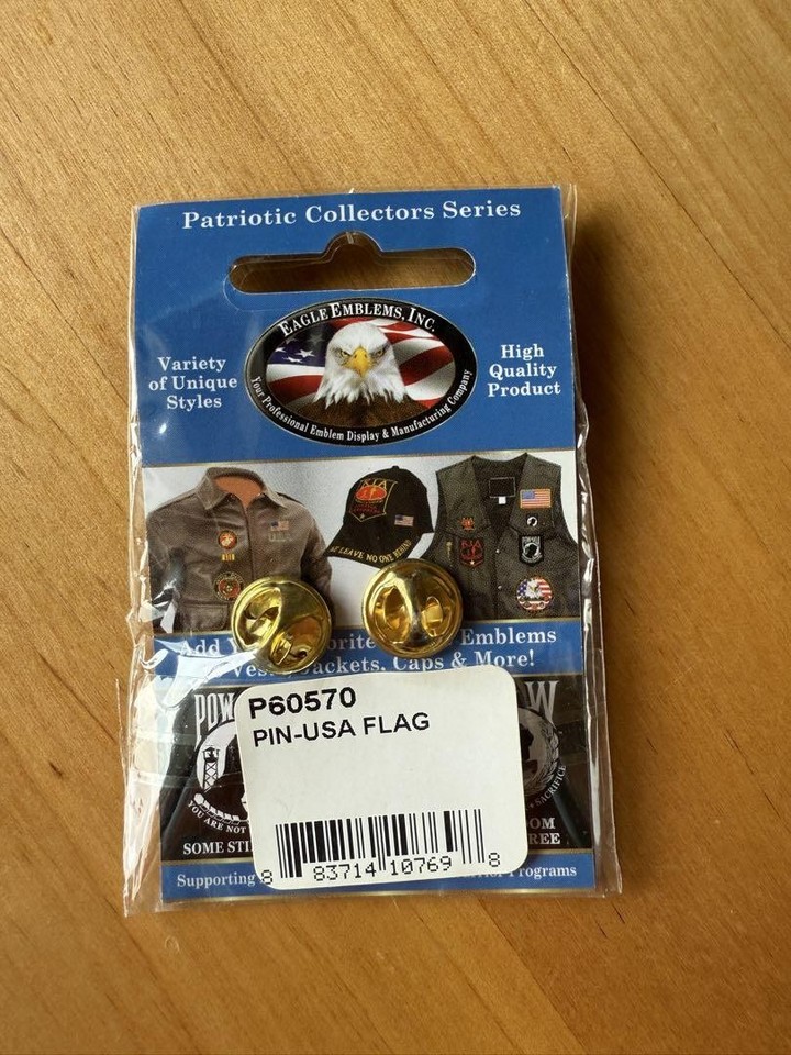 Eagle Emblems USA Flag Pin Patriotic Collectors Series American Flag ...