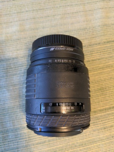 Sigma UC Zoom 70-210 1:4-5.6 Multi-Coated Auto Focus High Speed AF Lens ...