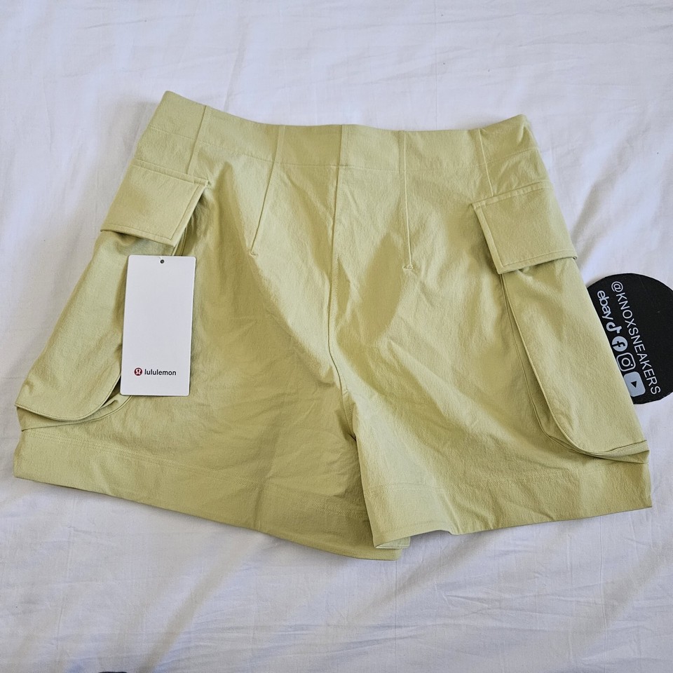 Lululemon Relaxed Fit SHR Cargo Short 4" Finch Yellow FIYE Women's Size ...
