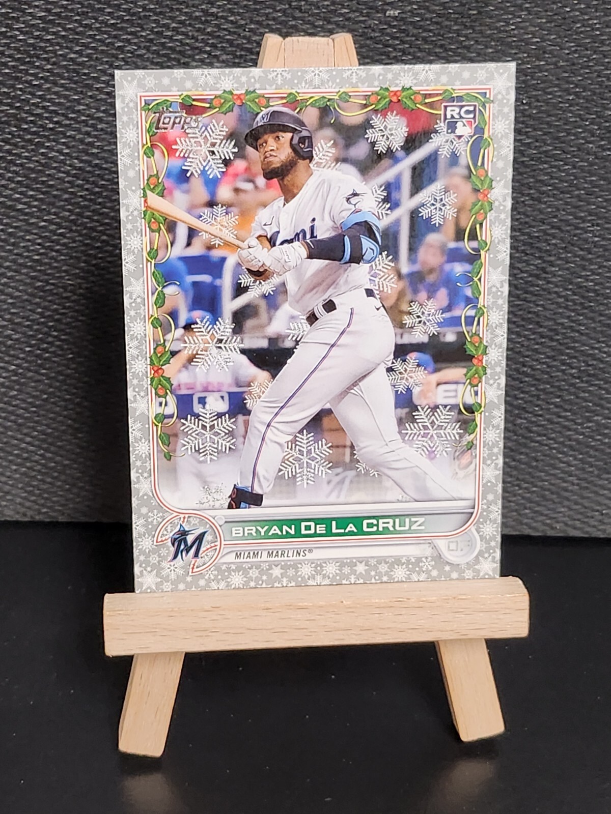 2022 Topps Holiday Bryan De La Cruz Rookie SP Metallic Snowflake ...