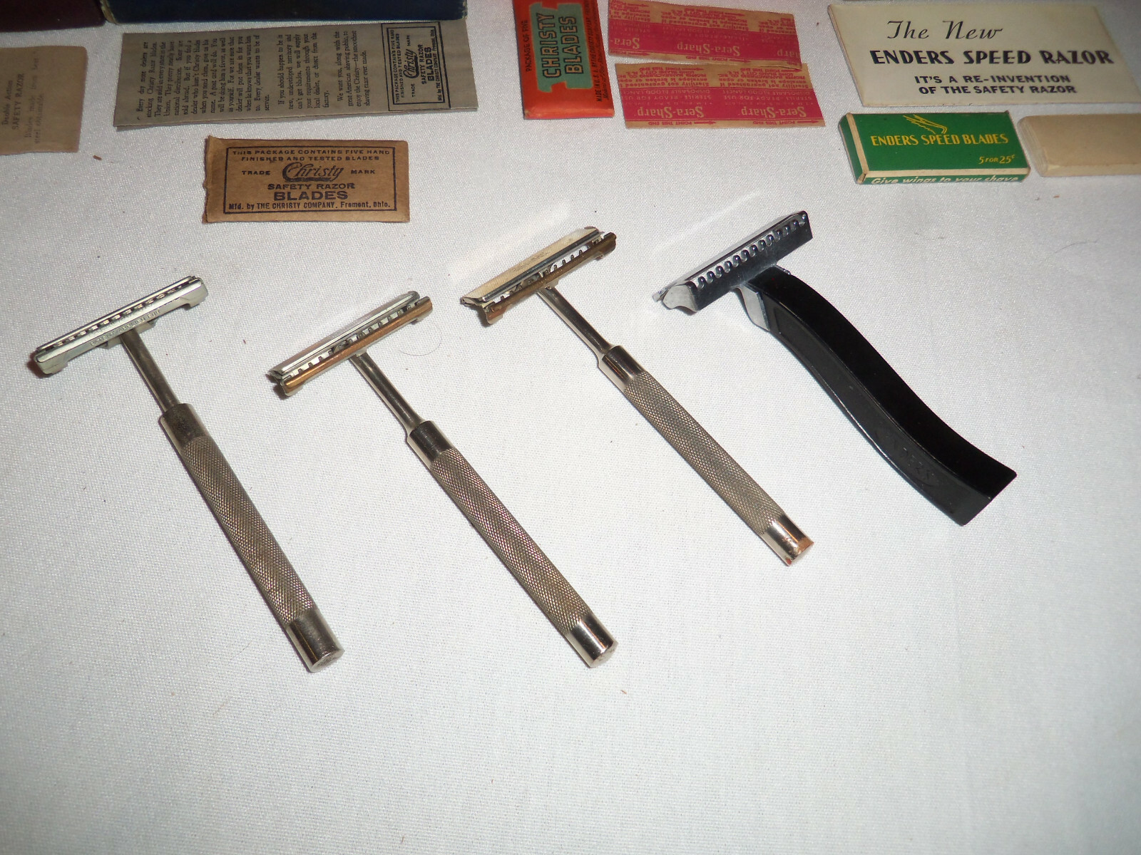 Lot 4 Vintage RAZORS - CHRISTY SAFETY & ENDERS SPEED RAZOR & Blades | eBay