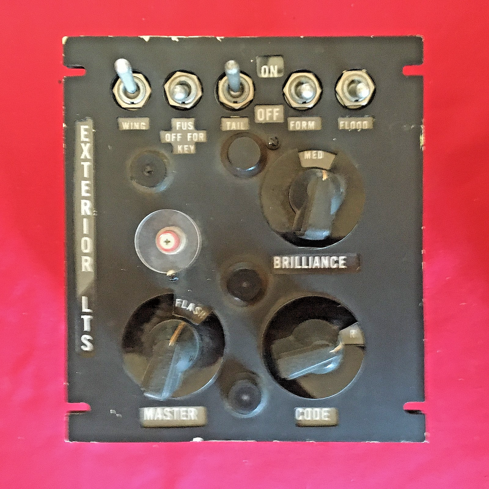 DOUGLAS USN/USMC A-4 "SKYHAWK" PILOTS LIGHTING CONTROL SIDE PANEL IN ...