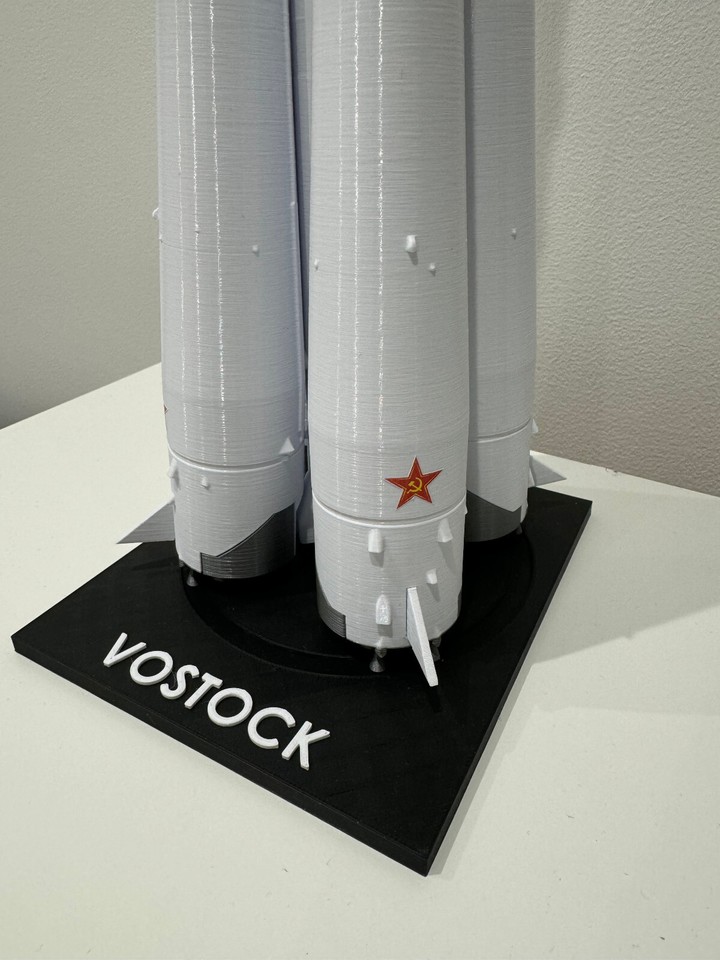 Vostock Russian Soviet Sputnik 1 Model Display Gift Rocket ULA 1:72 ...