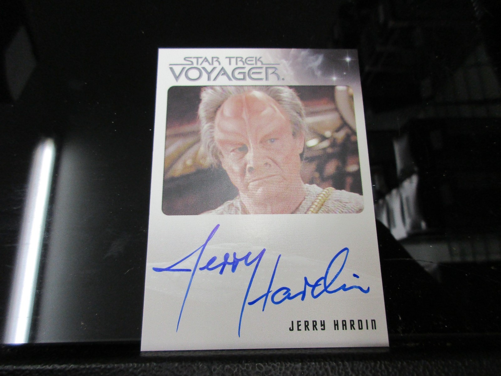 Star Trek Voyager Heroes & Villains - Jerry Hardin as Neria Autograph ...