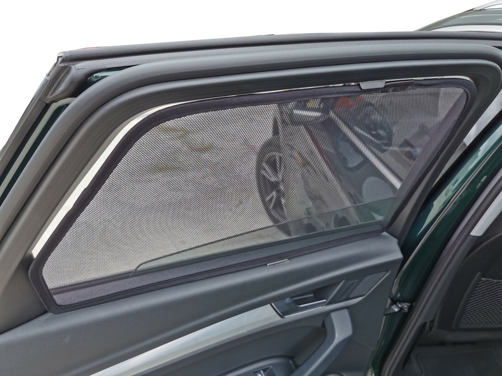 Rear Window Sun Shades Mesh Tailored for Audi Q5 TDI 2017-23 FY | eBay