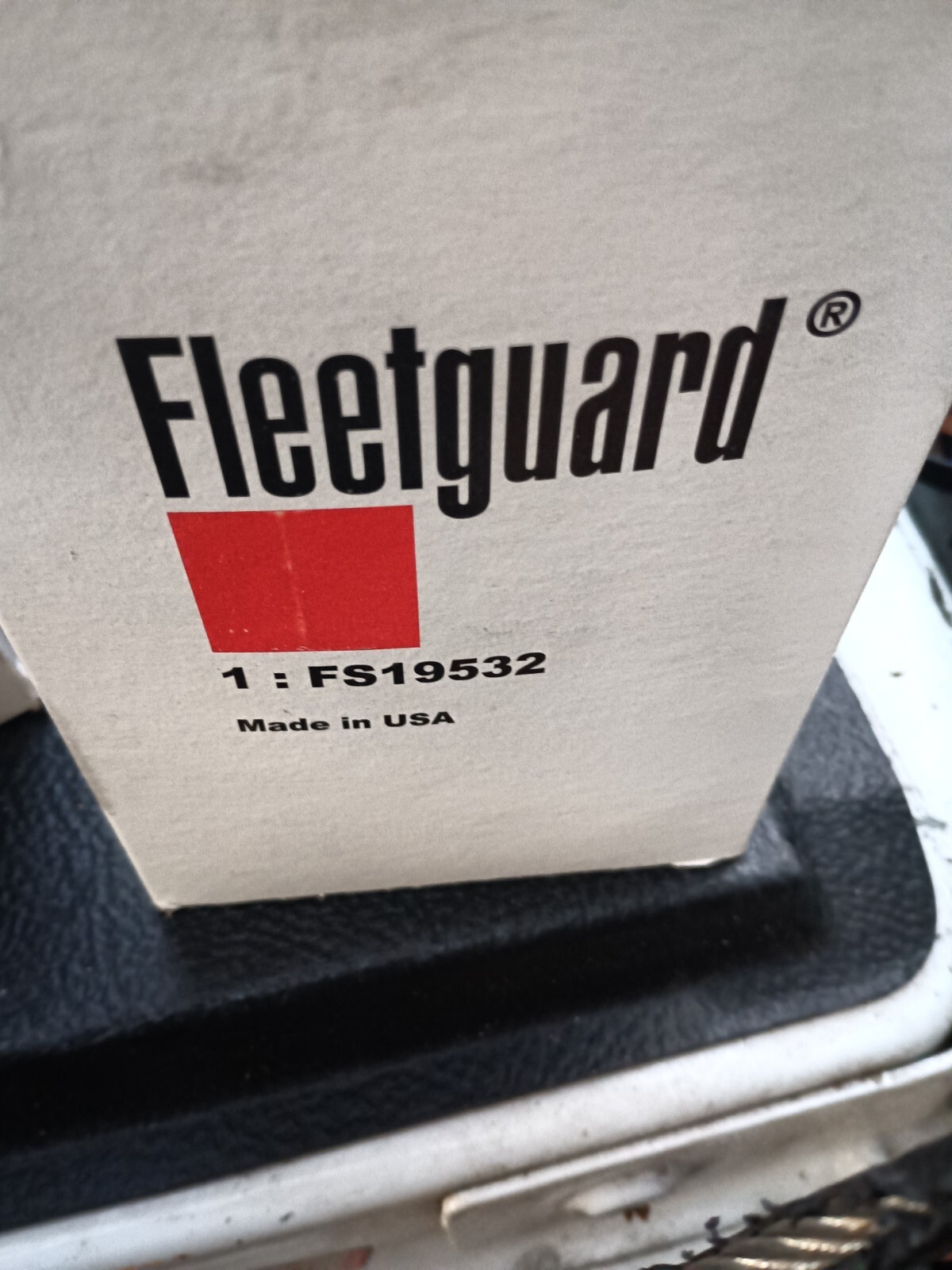 FLEETGUARD FS19532 - Fuel filter cross reference