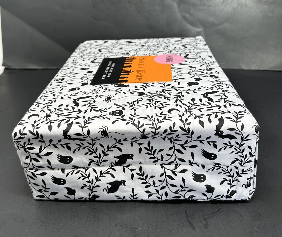SKULL & BONES Cotton KING SHEET SET Skulls Spiders Bats Cat Ghosts ...