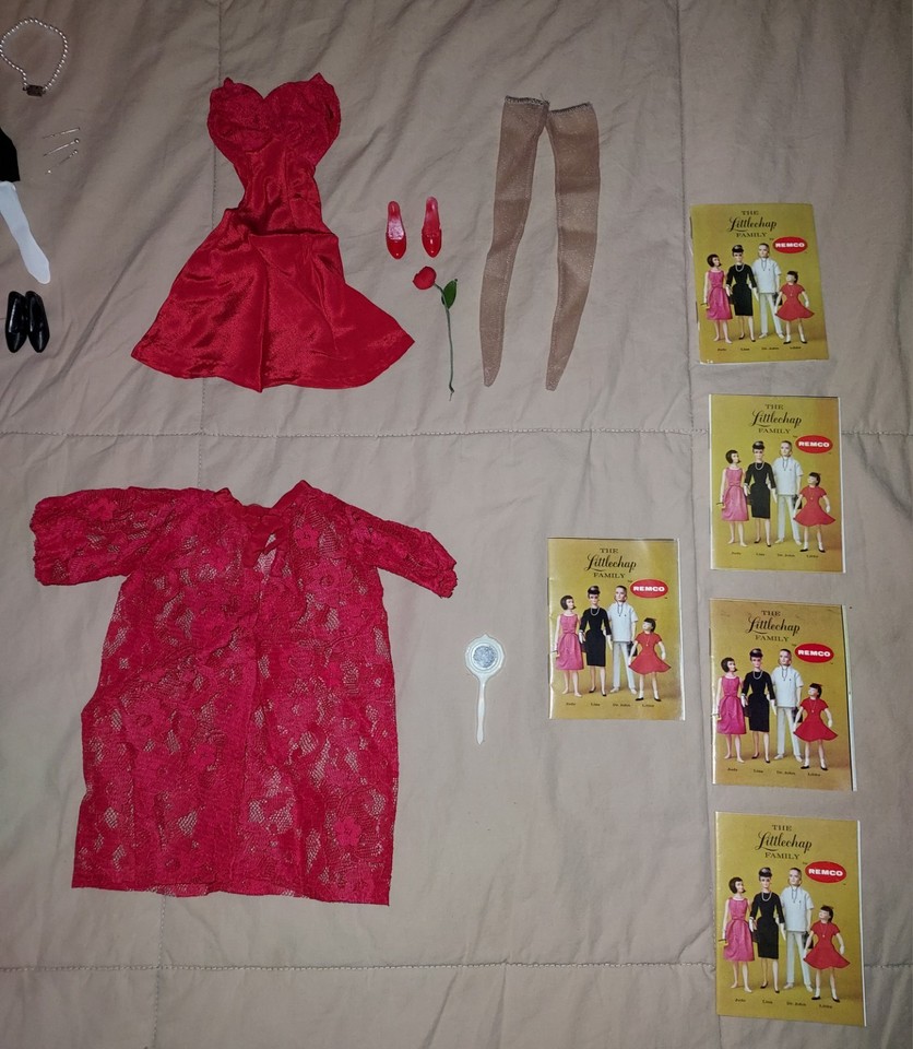 LITTLECHAP FAMILY DOLLS OUTFITS DR JOHN LISA JUDY LIBBY BOXES CLOTHES ...