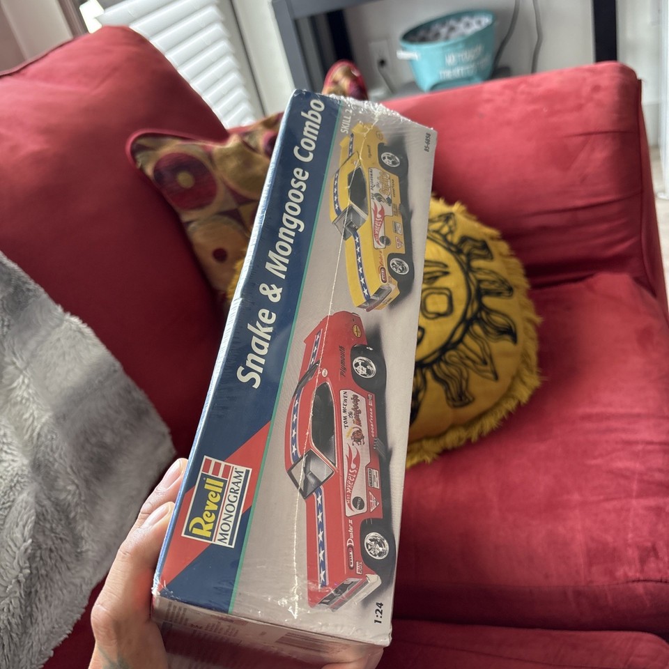 REVELL Monogram SNAKE & MONGOOSE Combo Funny Car Kit NHRA 1997 NEW 1 ...