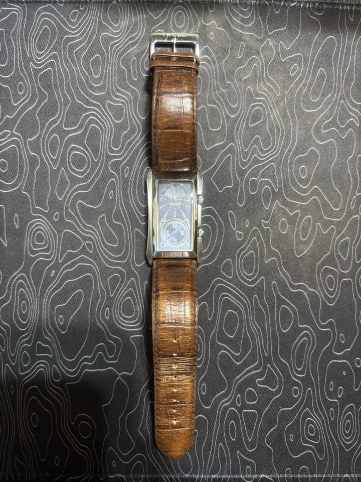 RARE Men's Vintage 2005 Watch DONALD J. TRUMP TR/1055 | eBay