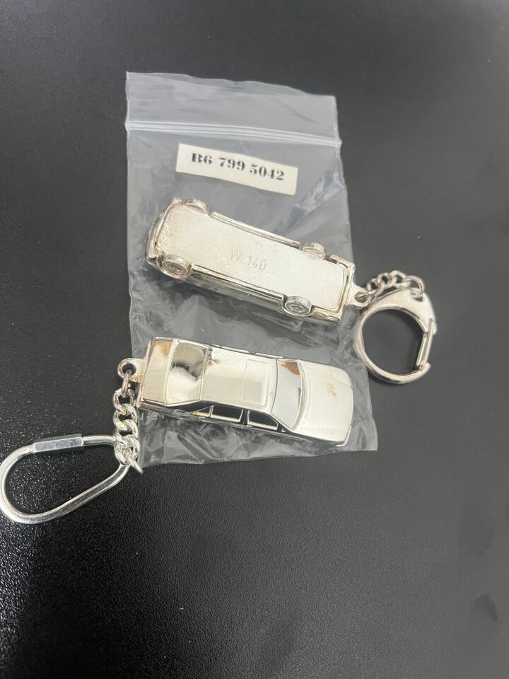 Mercedes Benz W140 S Class OEM NOS Silver Key Chain Rare accessory VIP ...
