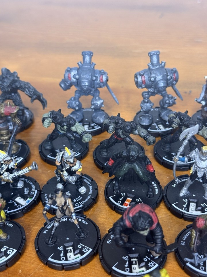 Mixed Lot Of 25 Heroclix Mech Warrior Indy Mage Knight 2000s Wizkids ...