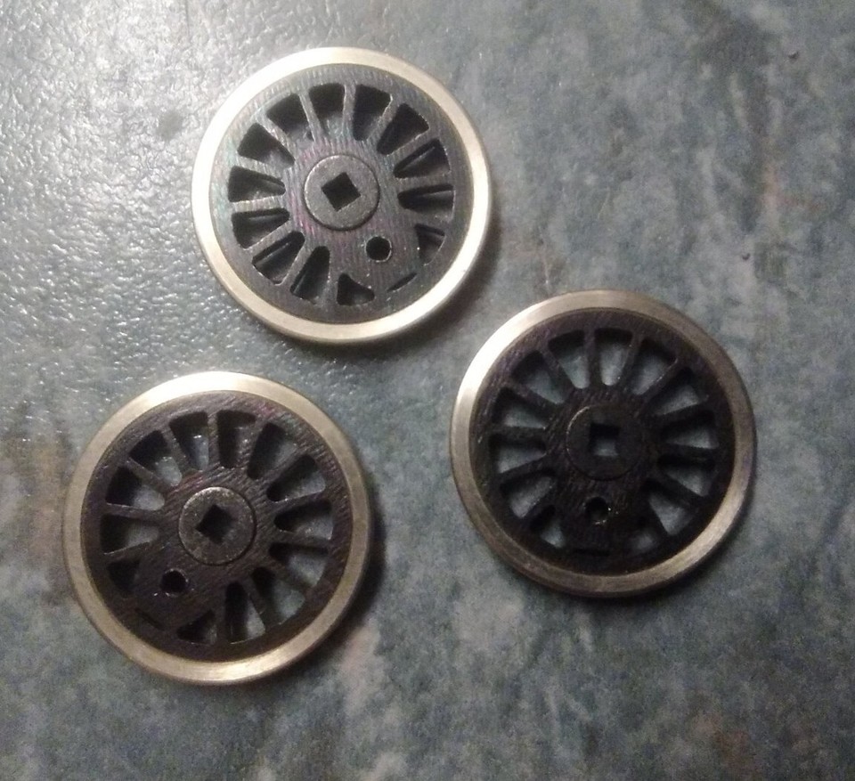 Markits - 'OO' 18mm - LNER '04' Loco Wheels - 14 Spoke - Plain - 3(pk ...