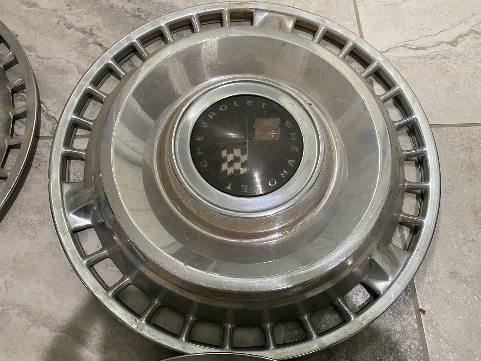 USED LOT OF 5 1961 CHEVROLET IMPALA BELAIR BISCAYNE 14'' WHEEL HUB CAPS ...