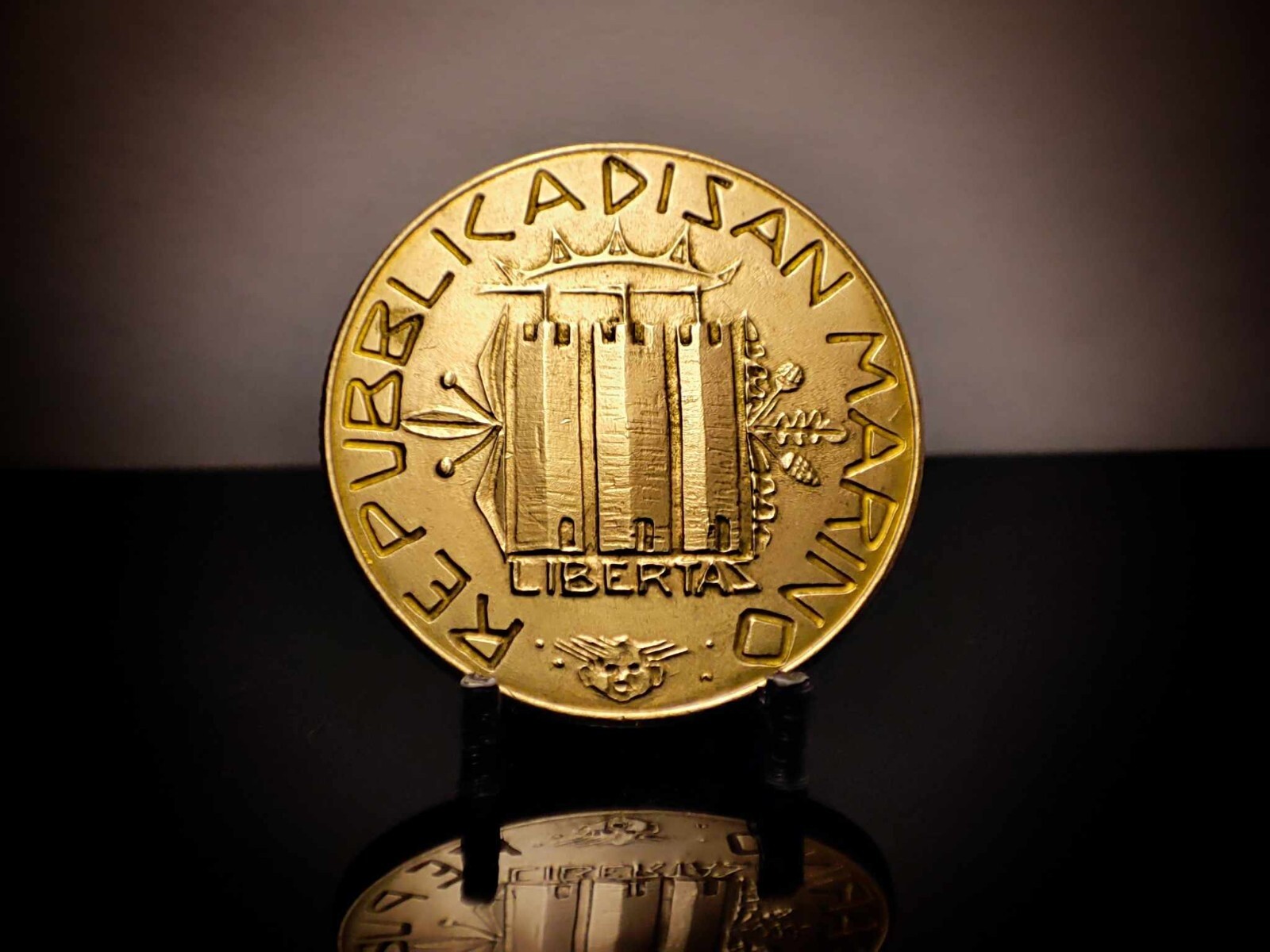 San Marino, 200 Lire, 1985, Rome Redemption from drugs | eBay