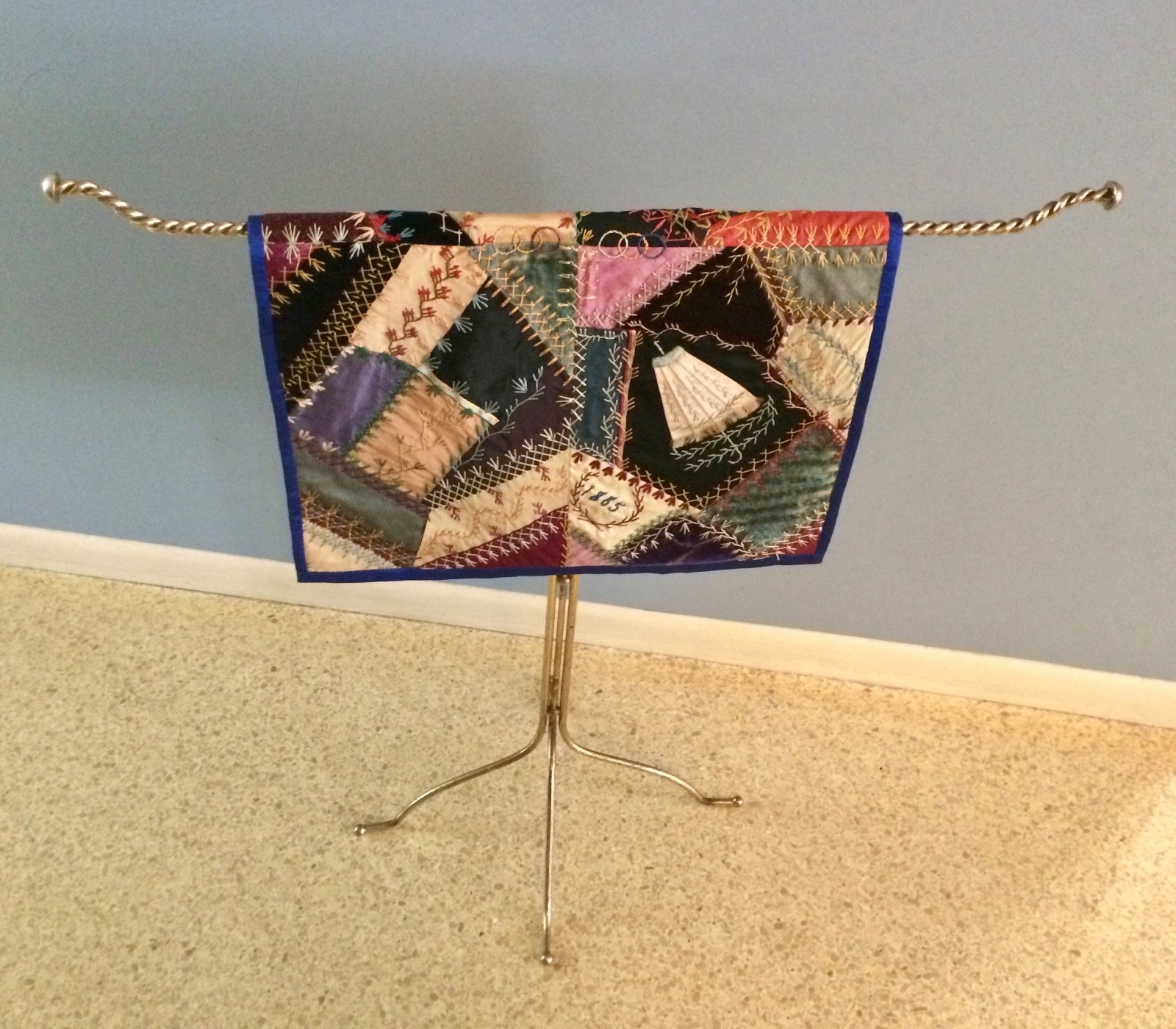 Vintage MCM Hollywood Regency Elegant Gold Quilt Rack Towel Stand ...