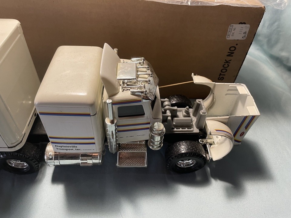 ERTL Quad graphics Semi Truck Peterbilt | eBay