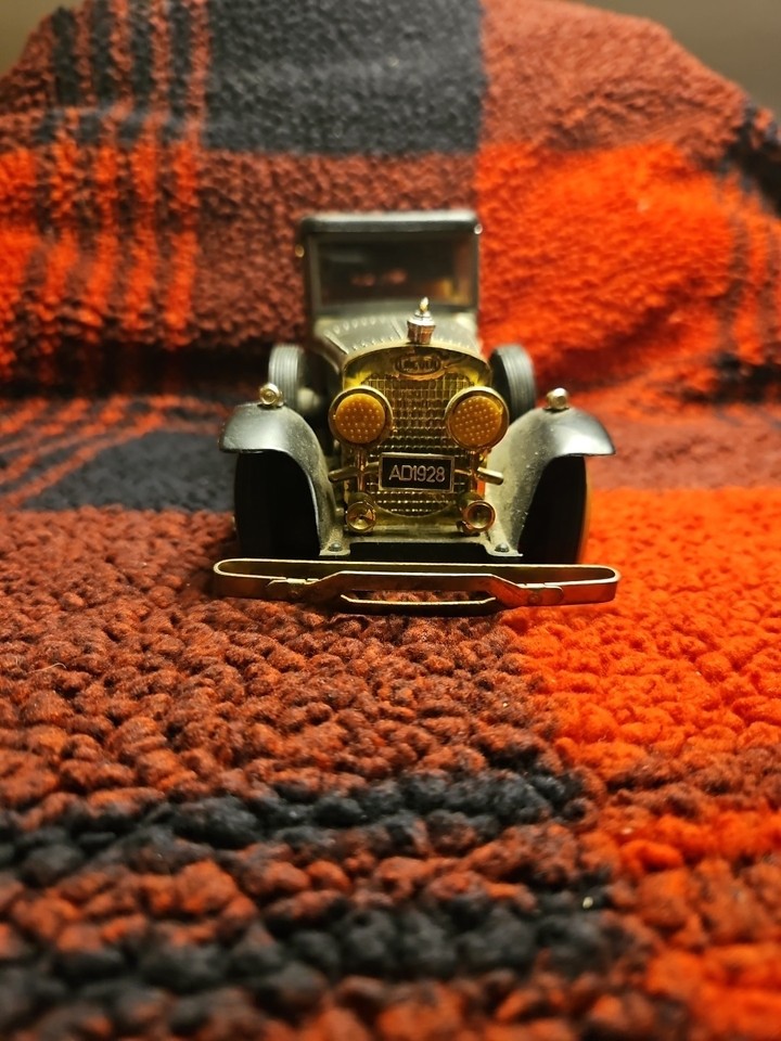 1928 Lincoln Antique Car Transistor Radio Americana 11 x 4 Inches Rare ...