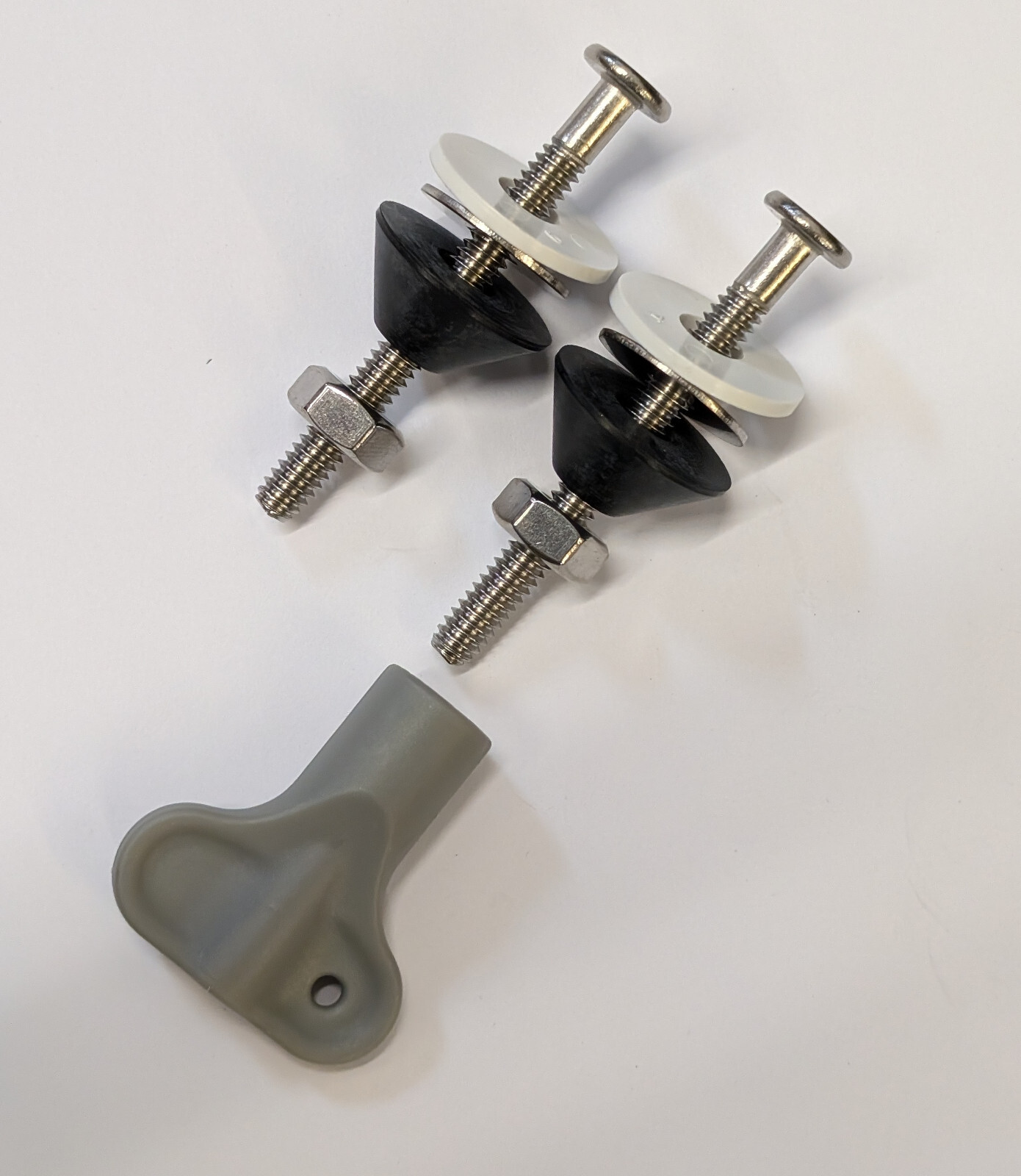 Anti-Slip Bottom - Fix Toilet Seat Fixings Pack | eBay UK