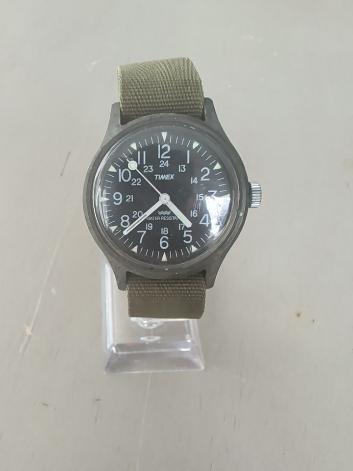 Timex Mechanical Military Camper Field Watch 35mm Macgyver Running ...